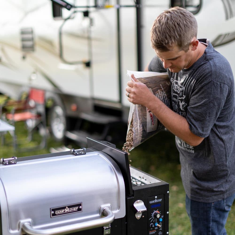 10 Best Smokers Reviewed in Detail (Fall 2025)