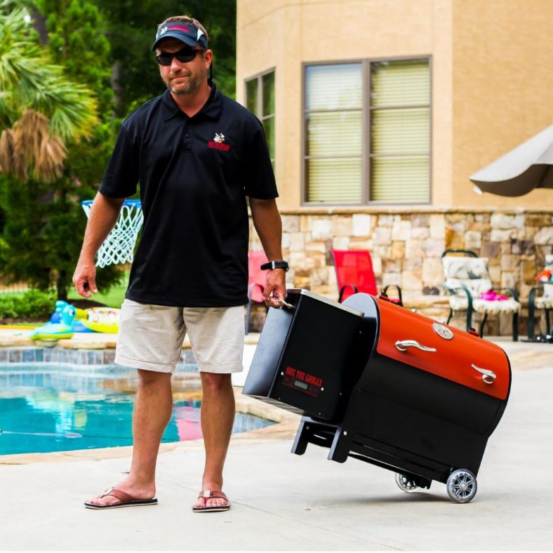 10 Best Smokers Reviewed in Detail (Fall 2025)