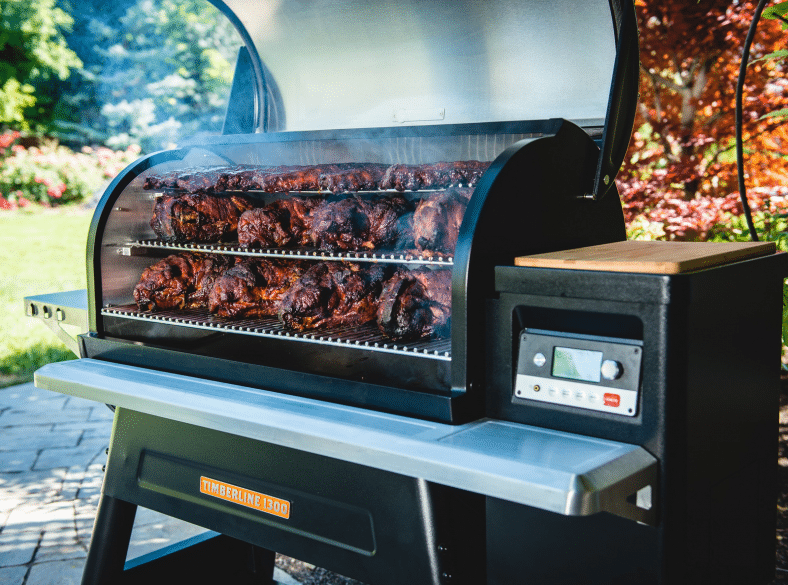 10 Best Smokers Reviewed in Detail (Fall 2025)