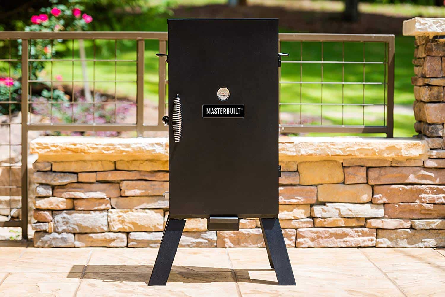 7 Best Masterbuilt Smokers Reviewed in Detail (Winter 2024)